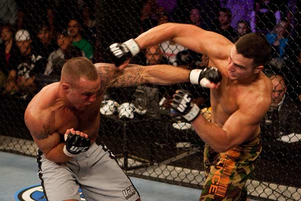 How lame is it that this Scott Smith knockout didn't make UFC's top 20 ...