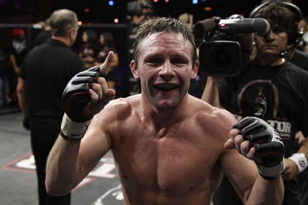 Joe Warren is the first dual-weight Bellator champion - MMANUTS